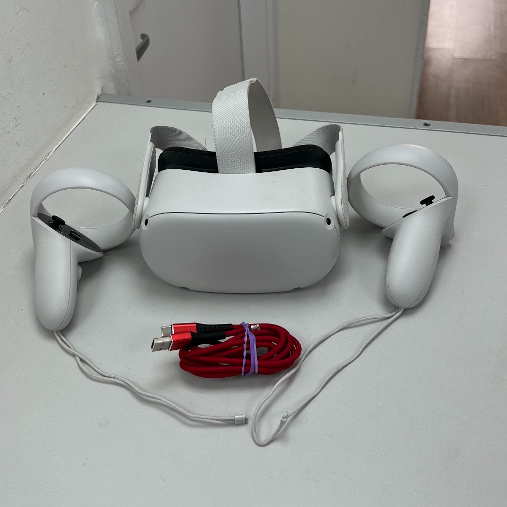 Used Oculus Quest 2 256GB With Controllers - Own4Less